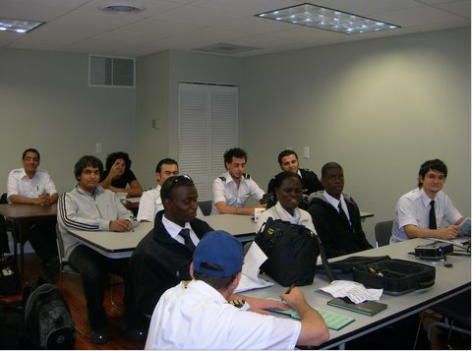 Meet Adeola Ogunmola Sowemimo, The First Nigerian Female Pilot To Work ...